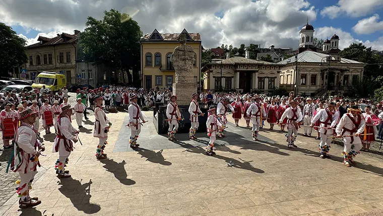 Festivalul Național „Călușul Românesc" 2025: Ediția Jubiliară cu 50 de ...
