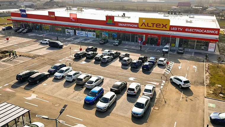 Parcul comercial Cometex Retail Parks Caracal: Altex, JYSK, Practi ...